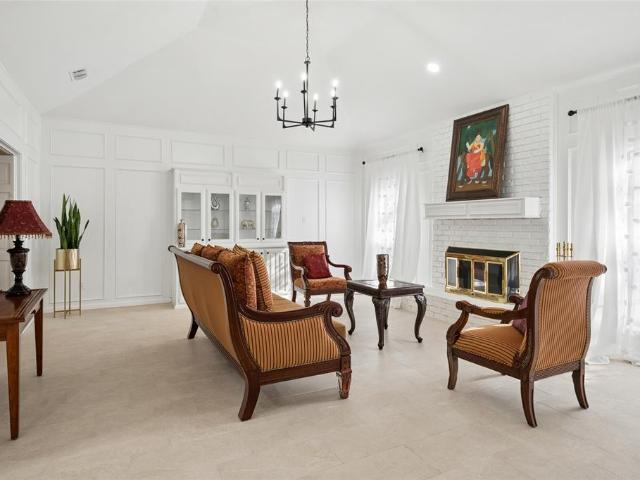 3512 Cliffwood Drive