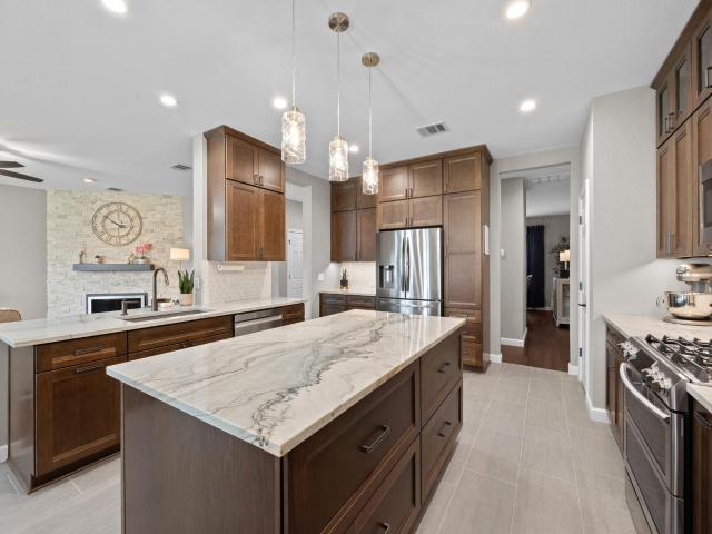 3512 Endless Shore Dr