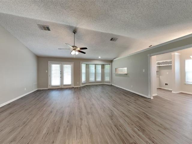 3512 Riverview Drive