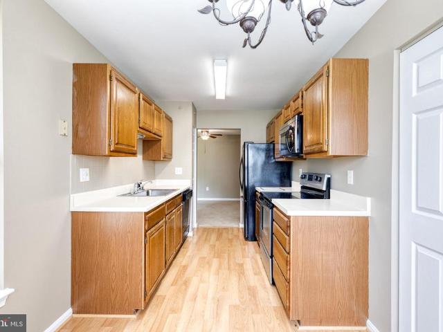 3512 Thomas Pointe Court # 1B