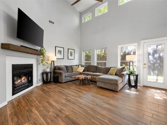 3512 Townlake Circle