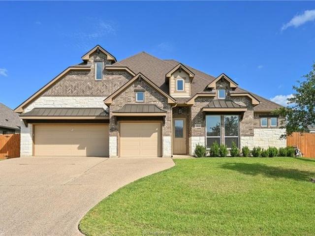 3512 Wakefield Dr, Bryan, TX 77808