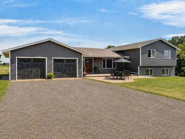 35130 Hinckley Rd, Hinckley, MN 55037