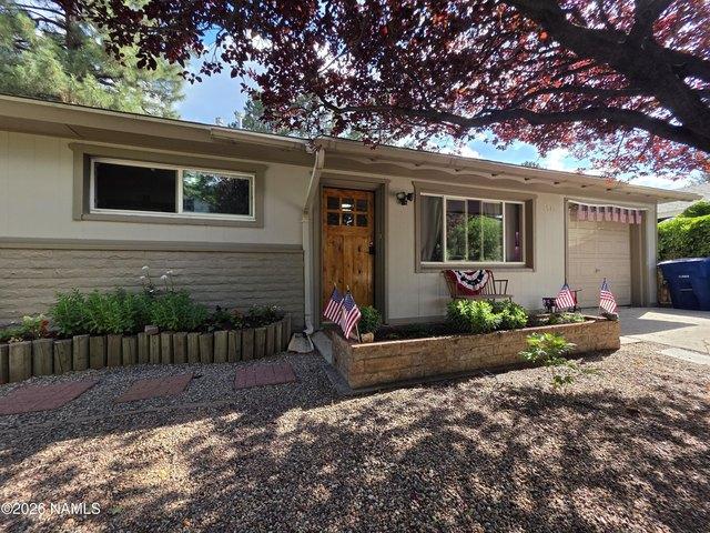 3513 N Grandview Dr, Flagstaff, AZ 86004
