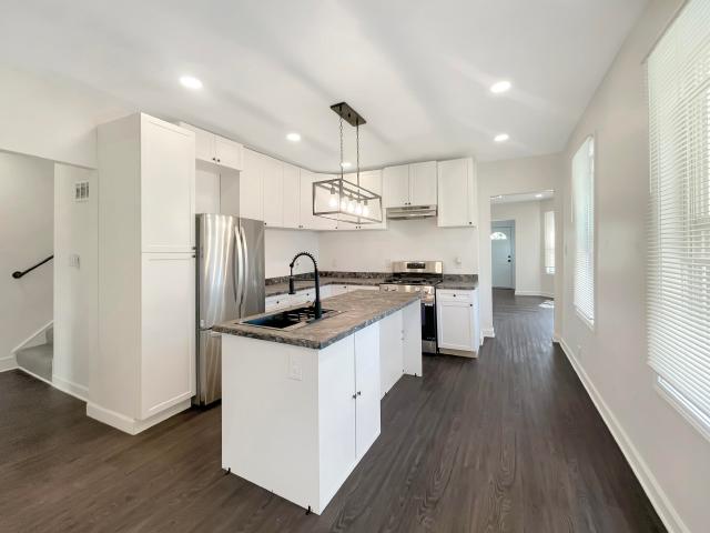 3513 N Teutonia Ave