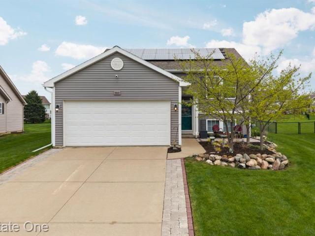 3513 Amber Oaks Drive