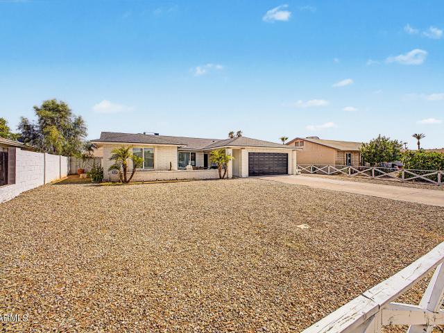 3513 e pueblo avenue