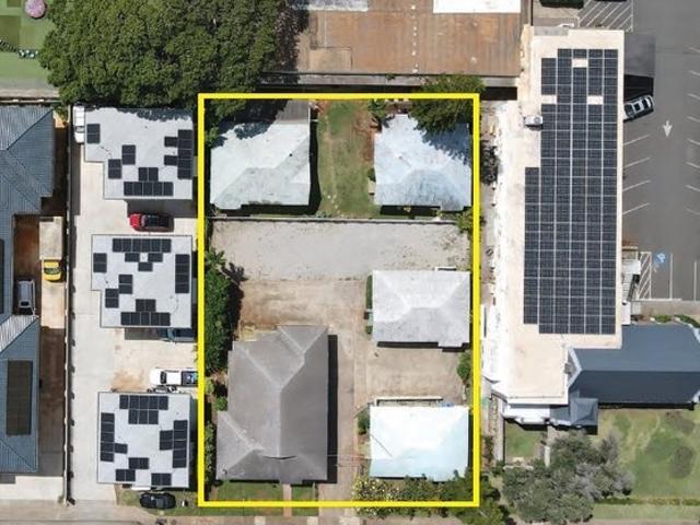 3513 Harding Ave, Honolulu, HI 96816