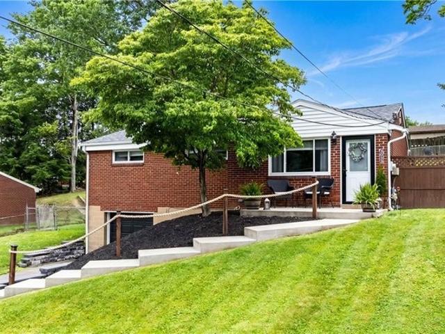 3513 W Stag Dr, Gibsonia, PA 15044