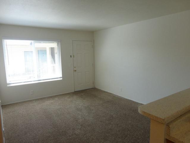 3513 1 Bedroom Apartment for Rent at 4136 35th St, San Diego, CA 92104 Corridor