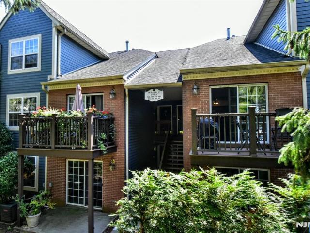 351 Cambridge Drive
