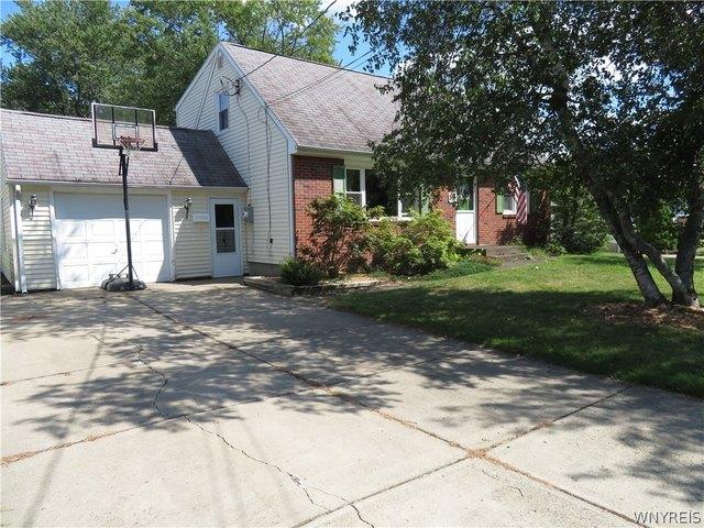351 Charlotte Ave, Hamburg, NY 14075