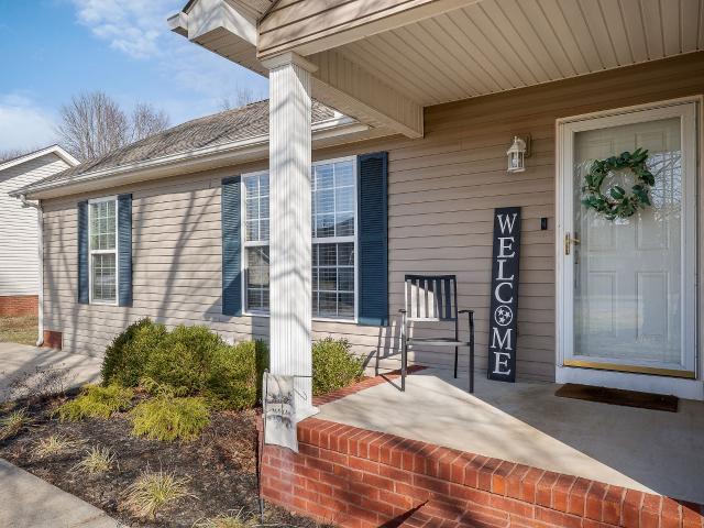 351 Creek Ln