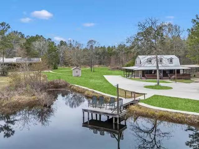 351 Butler Rd, Point Blank, TX 77364
