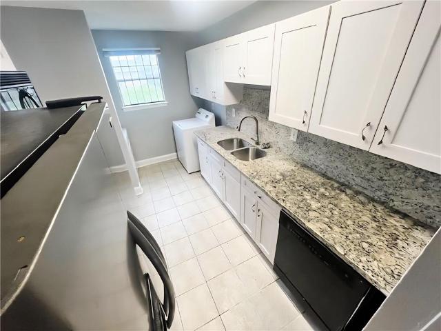 351 Glen Della Drive