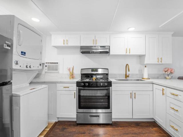 351 E Bradley Avenue SPC 33