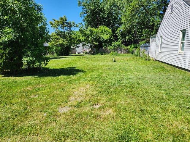 351 E Milton Ave, Hazel Park, MI 48030