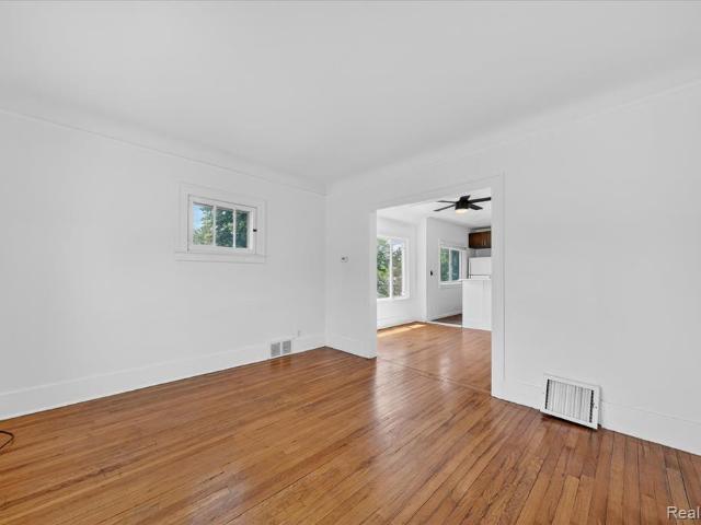 351 Edgewood Place