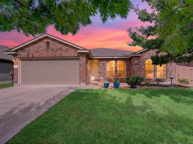 351 Foster Ln, Jarrell, TX 76537
