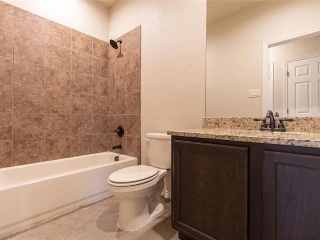 351 Joanne Loop # A