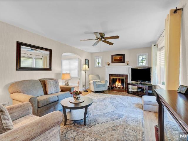 351 Orient Way