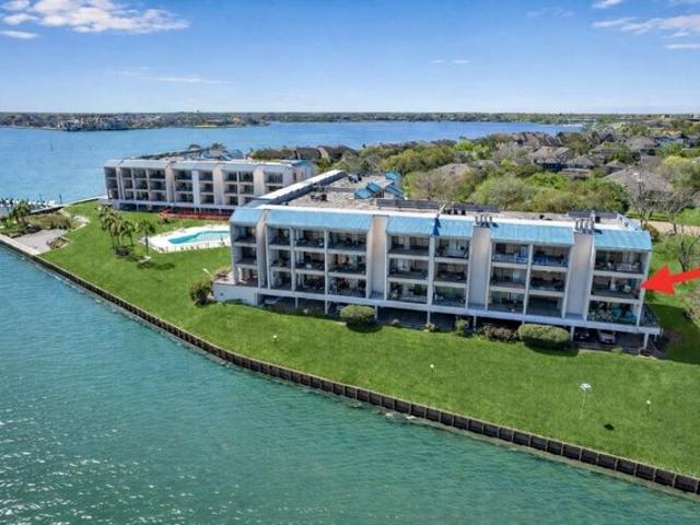351 Lakeside Ln Apt 201, Nassau Bay, TX 77058