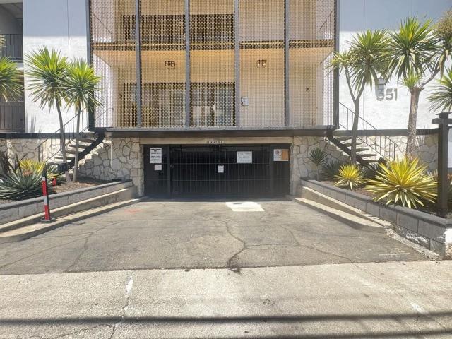 351 Lester Ave 2 Bedroom Apartment for Rent at 351 Lester Ave, Oakland, CA 94606 Cleveland Heights