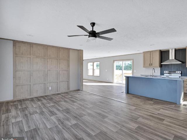 351 Moorefield Road