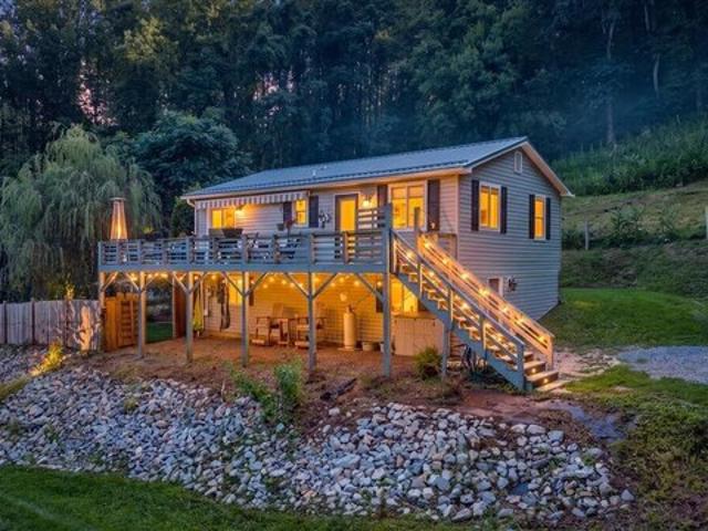 351 Meadow Branch Rd, Boones Mill, VA 24065