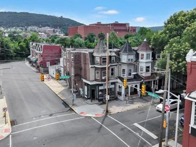 351 N 6th St, Reading, PA 19601
