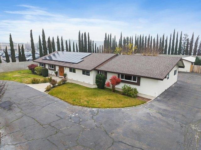 351 N Peach Ave, Clovis, CA 93612