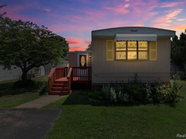 351 N Squirrel Rd Lot 252, Auburn Hills, MI 48326