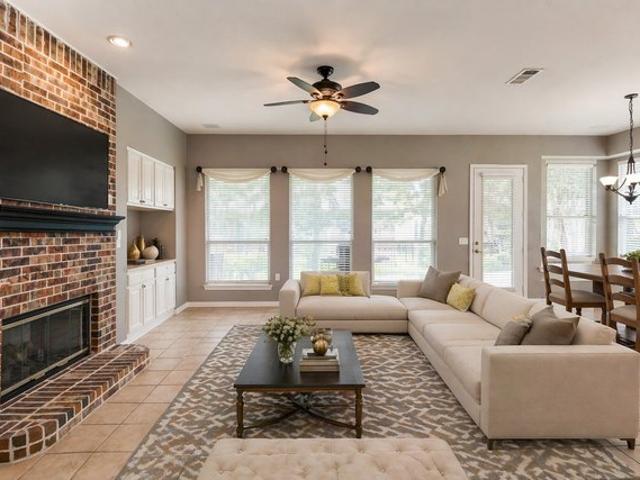 351 Southern Hills Dr, Fairview, TX 75069