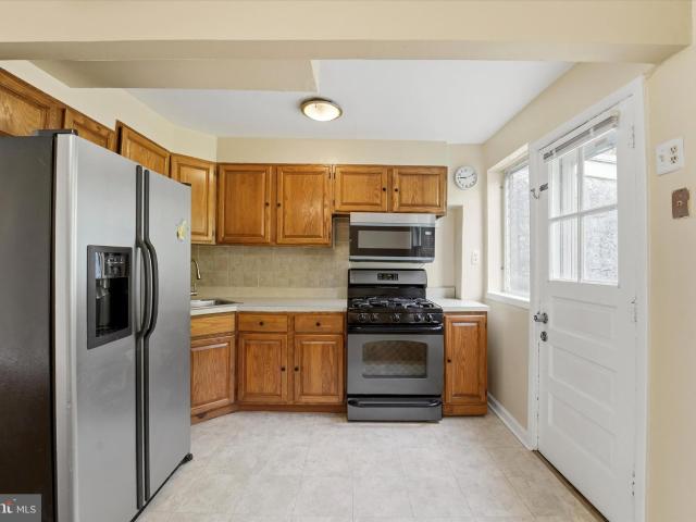 351 Salaignac St, Philadelphia, PA 19128 | MLS #PAPH2614