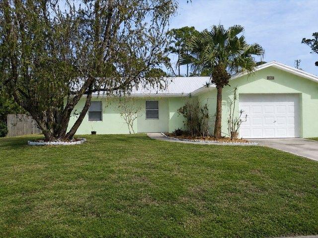 351 SW Buswell Ave, Port Saint Lucie, FL 34983
