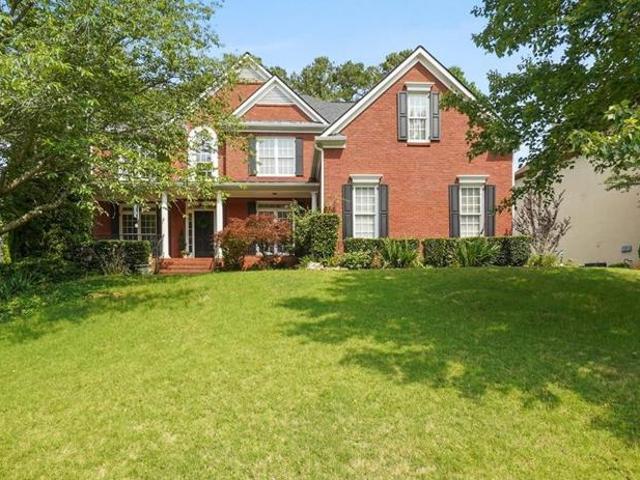 351 Prestbury Ct, Suwanee, GA 30024