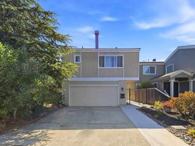 351 Quay Ln, Redwood City, CA 94065
