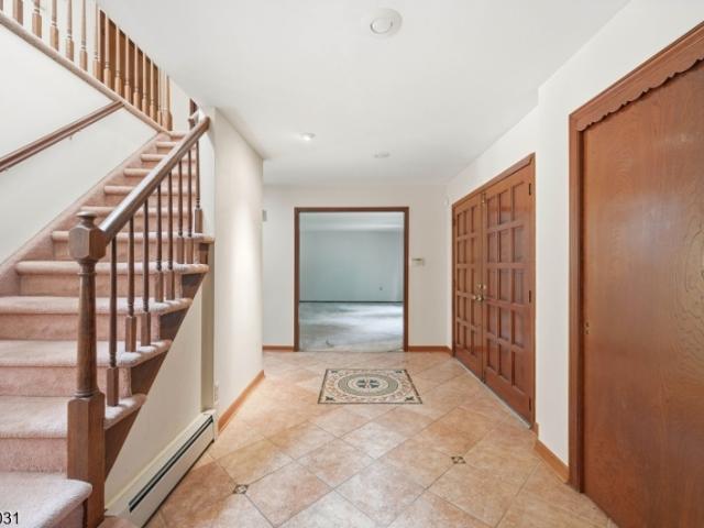 351 Ridge Rd