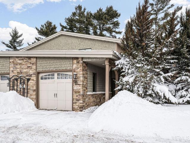 351 W Main St APT 8, Marquette, MI