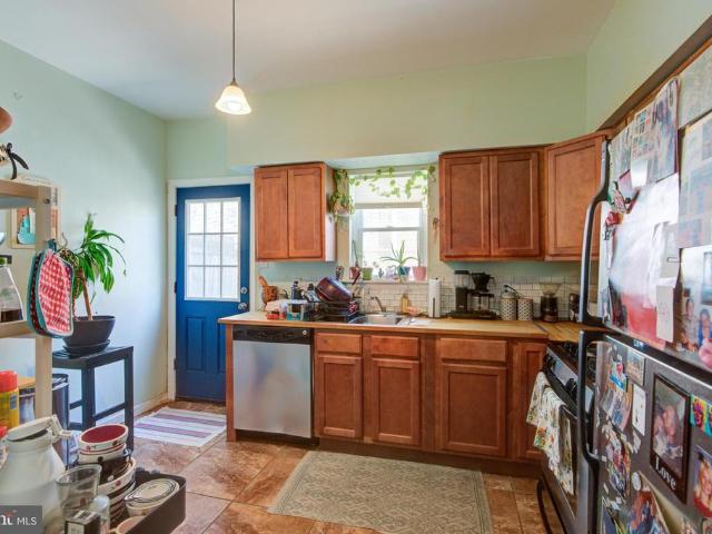 351 W Master Street