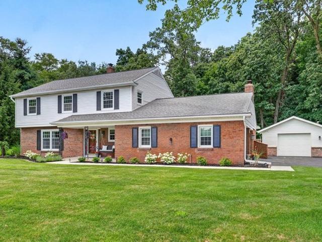 351 W Ridge Cir, Kalamazoo, MI 49009