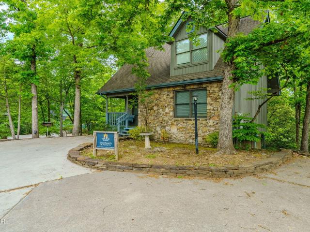 351 Woodridge Way