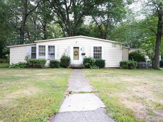 351 Towne St, North Attleboro, MA 02760