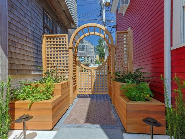 351A Commercial Street # Unit A1