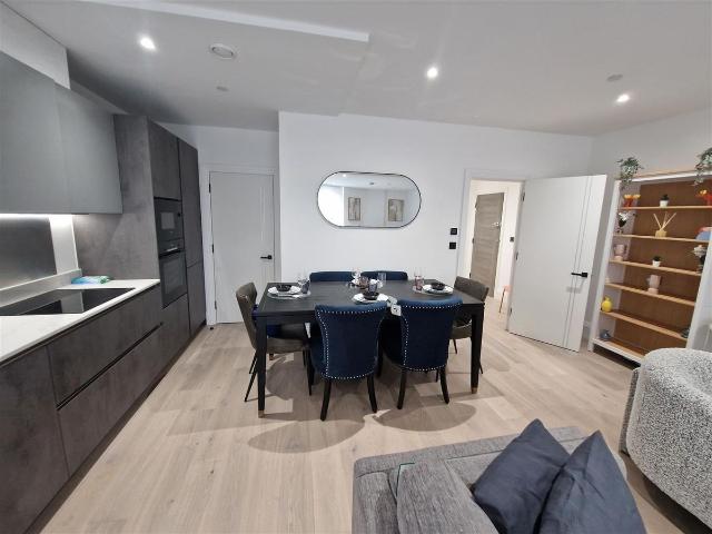 351A Rotherhithe Street, London SE16, 2 bed flat to rent, £2,600 pcm | PrimeLocation