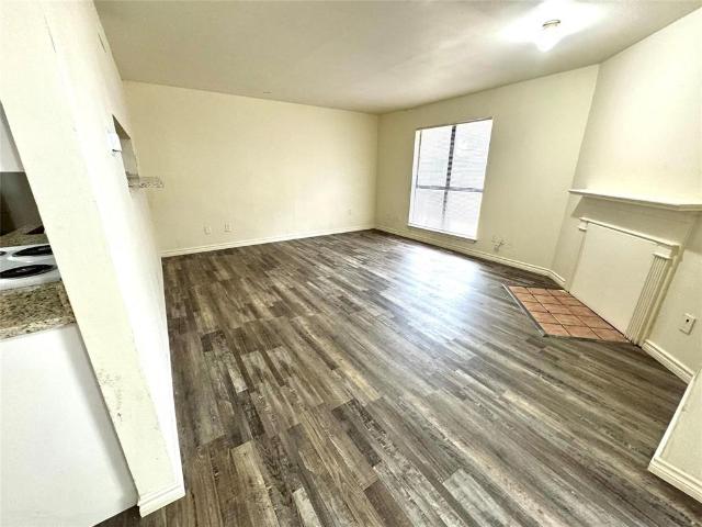 3524 Buckingham # 312