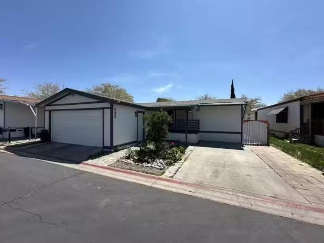 3524 E Ave R #246, Palmdale, CA 93550 MLS SR25076029