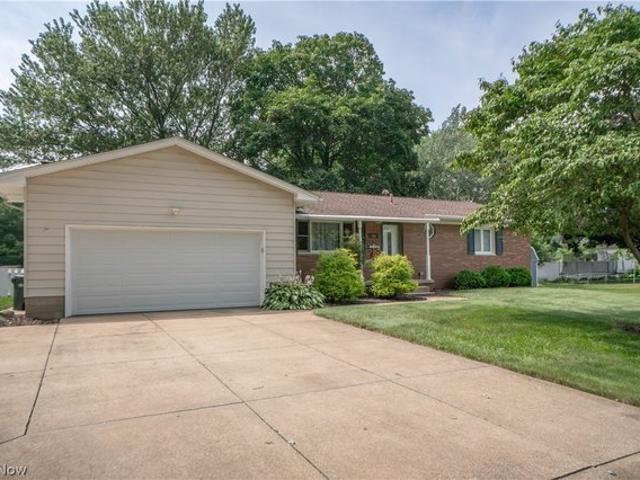 3524 Frawood Dr, Uniontown, OH 44685