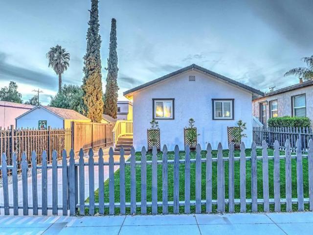 3524 36th St, San Diego, CA 92104 | Compass