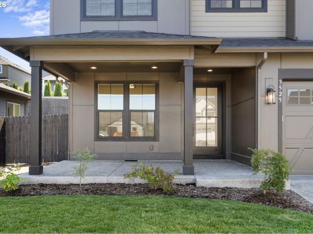 3525 N 11TH CIR
